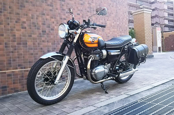 W800にサイドバッグ（SB－24）を取り付け！ - DEGNER | バイクブロス