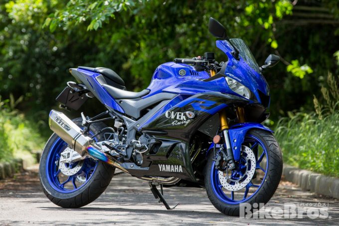 OVER Racingから新型YZF-R25用カスタムパーツが続々登場！ 装着車両を試乗レポート（動画あり） 特集記事＆最新情報｜バイクブロス